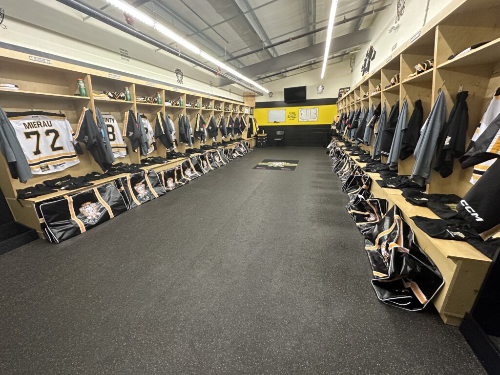 Facilities - PILOT MOUND HOCKEY ACADEMY
